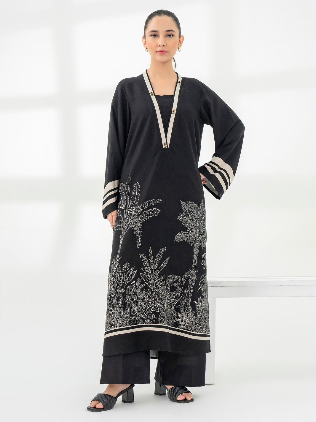 Buy Pakistani Women Daily Wear Dresses in USA – Limelight.store